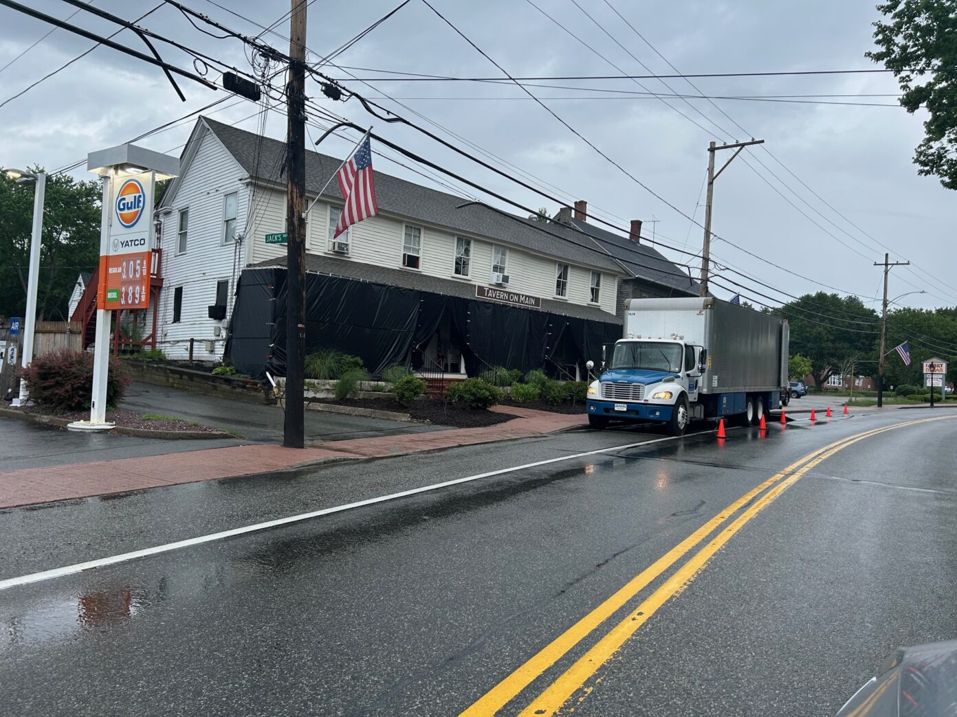 M. Night Shyamalan movie shoots at Chepachet’s Tavern on Main - NRI NOW